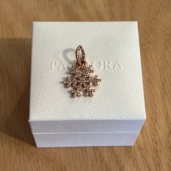 Pandora | Jewelry | Pandora Rose Sparkling Snowflake | Poshmark